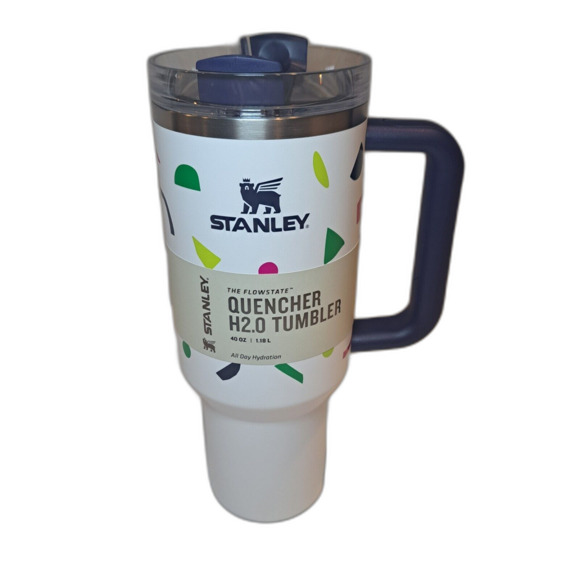 Stanley | Kitchen | Stanley Cup 4oz The Flowstate Quencher H2o Tumbler ...
